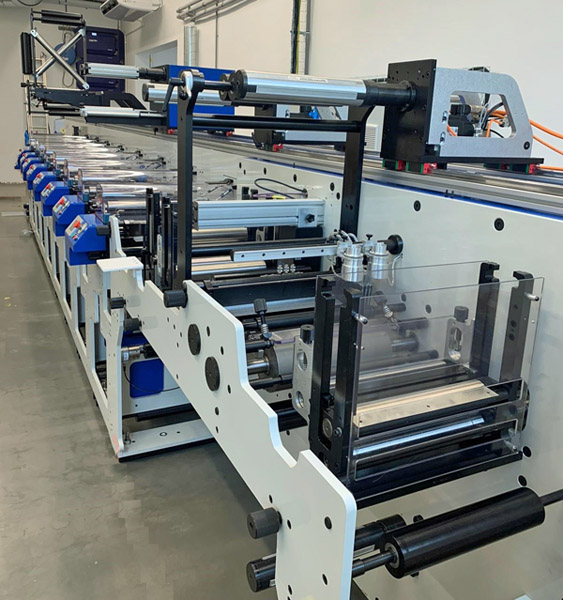 TOPS modernisiert Maschinenpark mit Focus eFlex | Etiketten-Labels