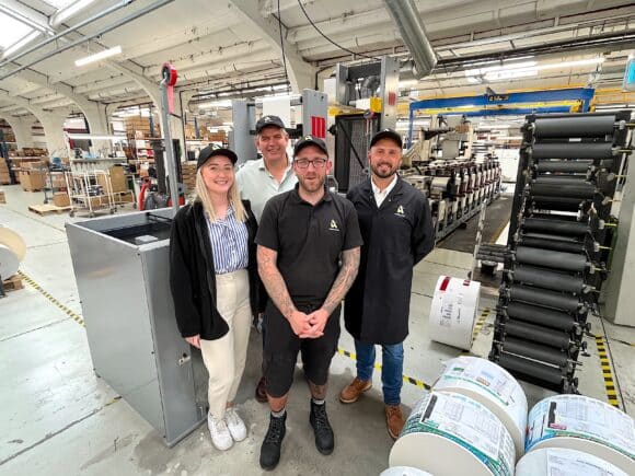 Label Apeel automatisiert mit Martin Automatic | Etiketten-Labels
